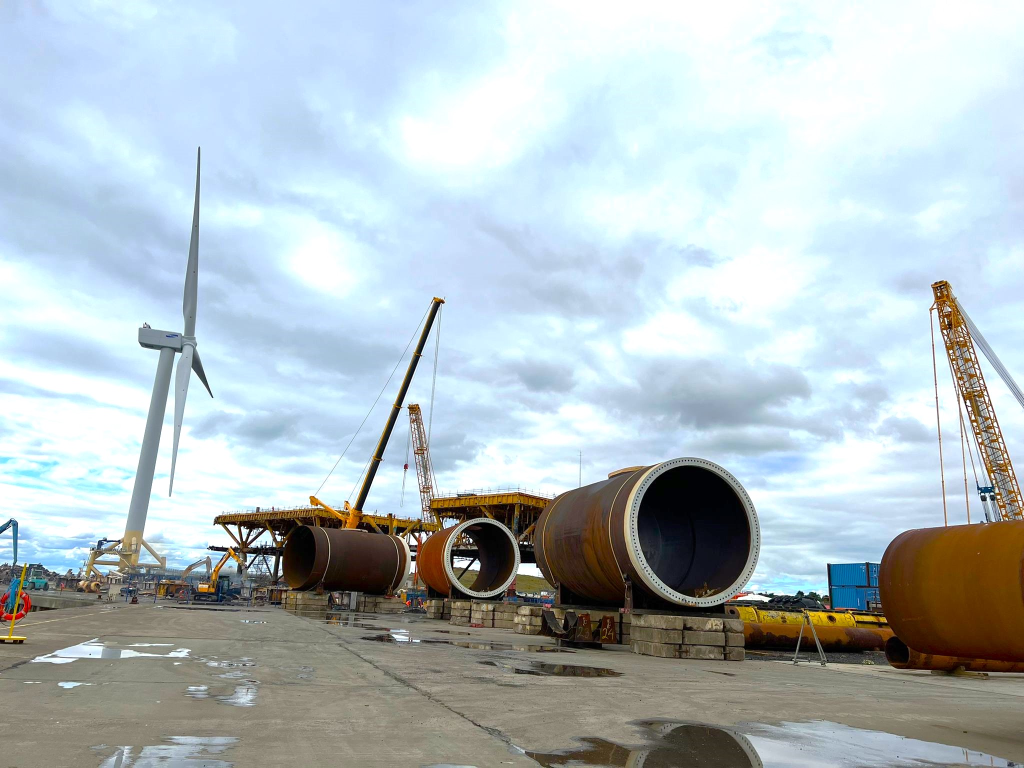 UK Government commits £960 million to support clean energy manufacturing